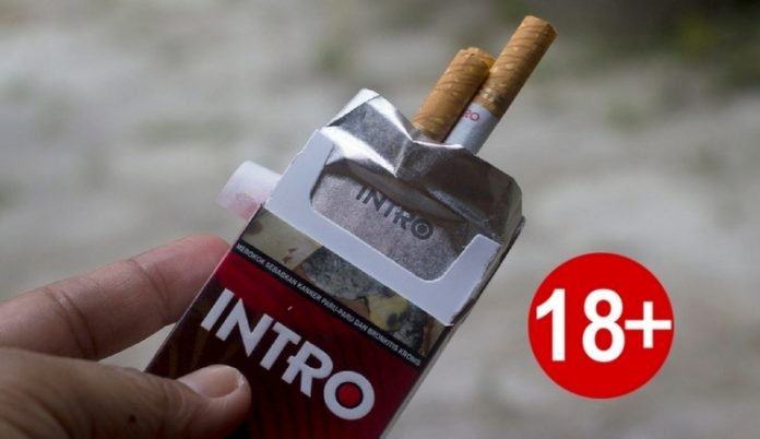 4 Cara Perokok dalam Menawarkan Rokok dan Itikad Baik di Baliknya
