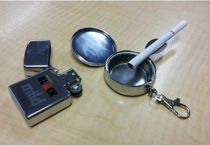 Asbak Rokok Portable, Solusi Efektif Bagi Perokok Santun - Komunitas Kretek