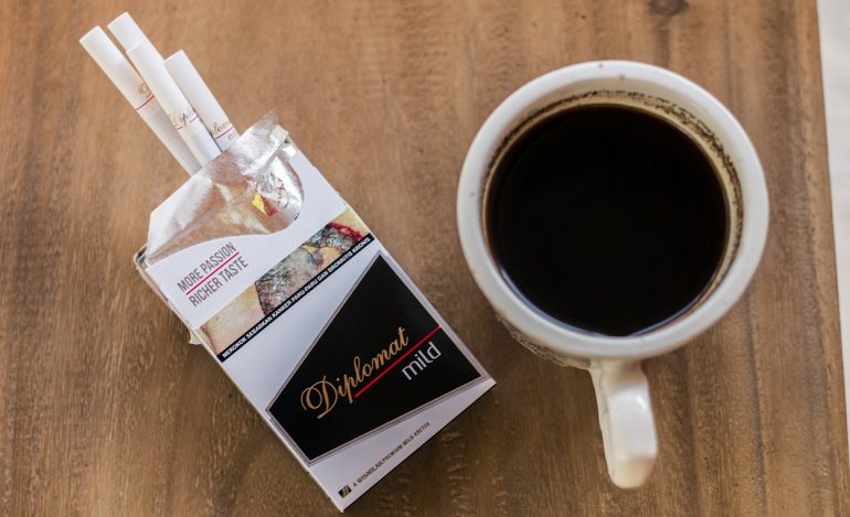 Rokok Asal Jawa Timur yang Populer di Pasaran - Komunitas Kretek