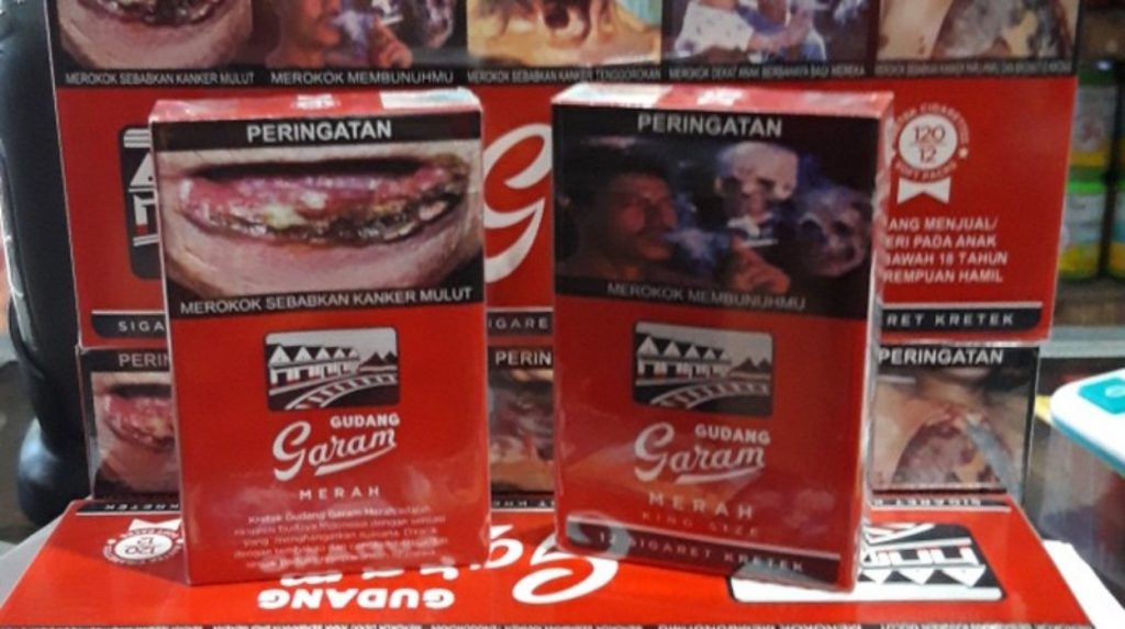 Review Rokok Gudang Garam Merah, Rokoknya Pecinta Adrenalin - Komunitas ...