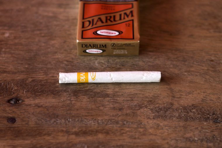 Mengenal Bahan Baku Rokok, Kertas Sigaret alias Papir - Komunitas Kretek