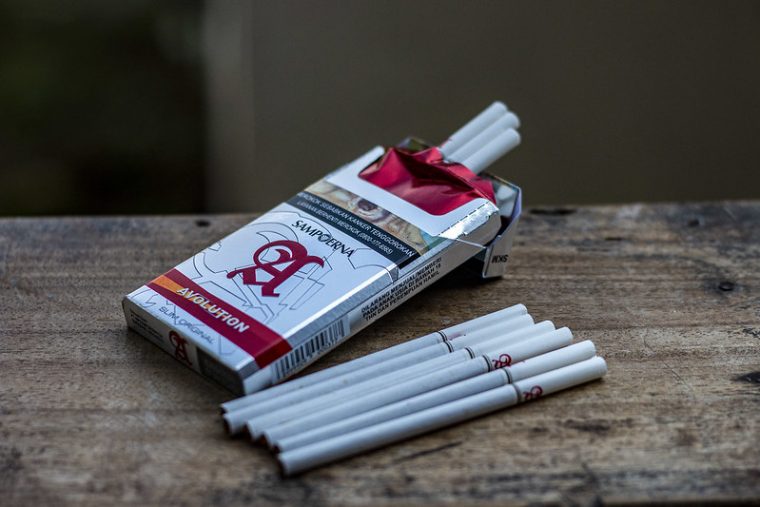 Review Rokok Sampoerna Avolution, Bungkus Baru Lebih Asik? - Komunitas ...