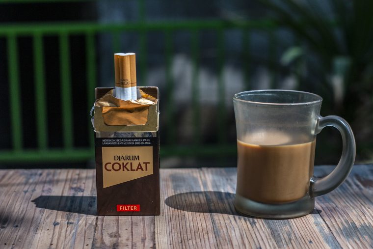 Rokok Djarum Coklat Filter, Murah dan Nikmat - Komunitas Kretek