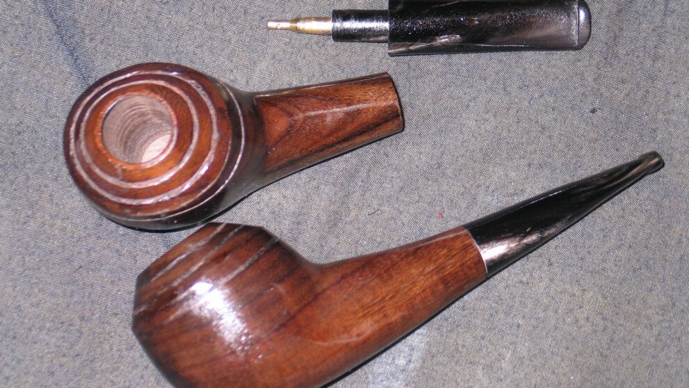 Cara Menggunakan Cangklong Rokok Dengan Benar - Komunitas Kretek