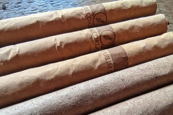 Review Rokok Ultra Mild, Apresiasi Niat Baik Sampoerna - Komunitas Kretek