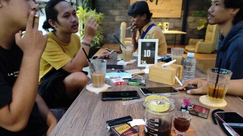 9 Asbak Unik di Dunia - Komunitas Kretek