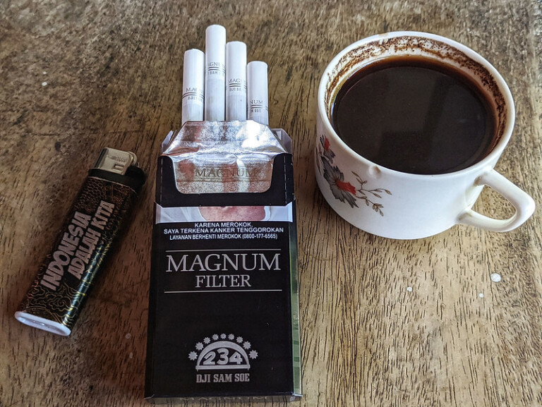 3 Rekomendasi Rokok Enak dari Surabaya